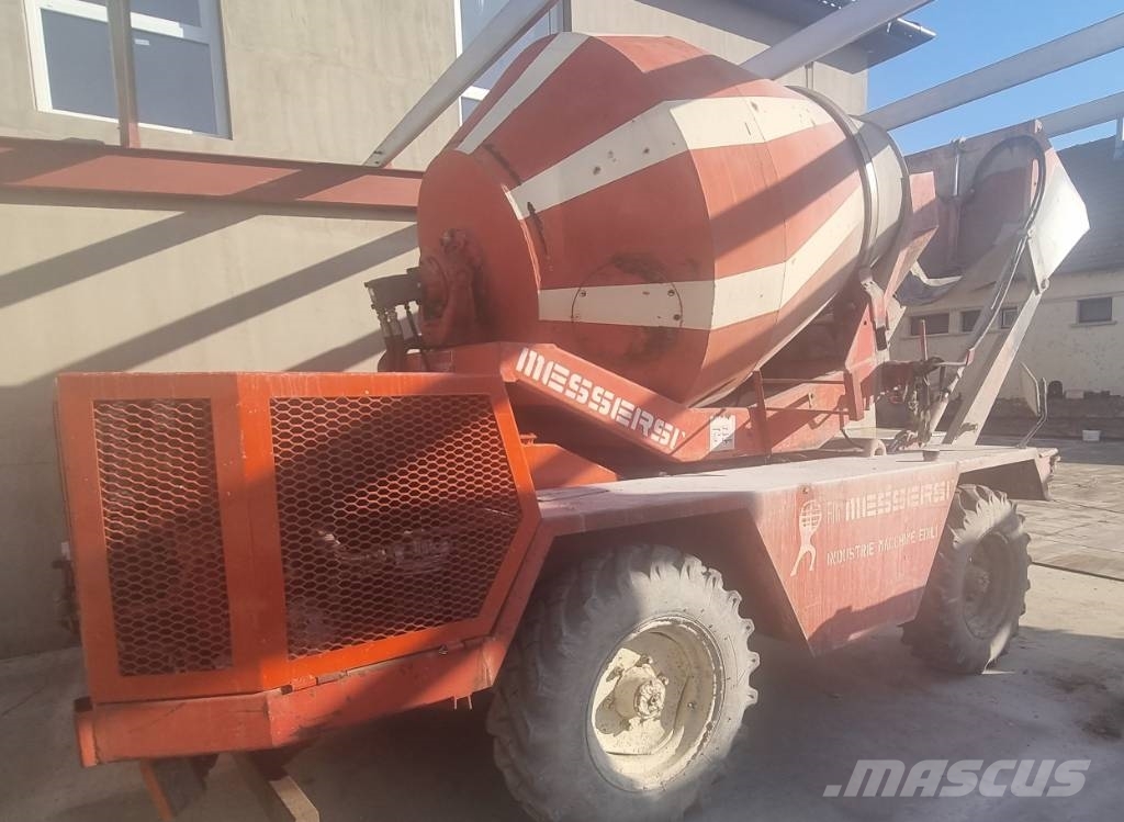 Messersi P2-F2 selbstfahrender Betonmischer 4x4, 1991, Pirto, Bács ...