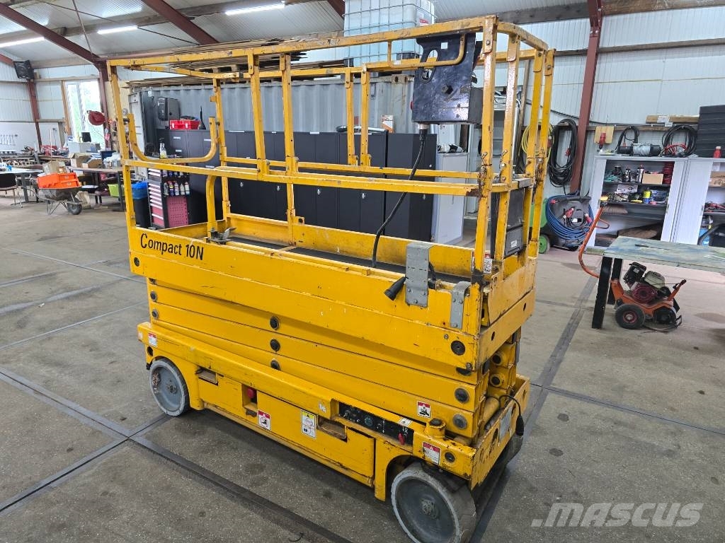 Haulotte Compact 10N elektrische schaarhoogwerker schaarlif, 2013 ...