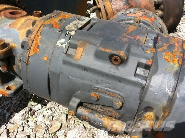 Timberjack 1270A bogie axle LOK 29