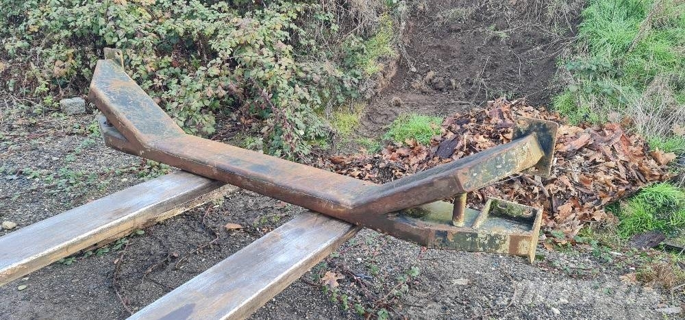 IHC Fundex F12 S Bohrgerät / Ramme, 1999, Germany - Used piling rigs ...