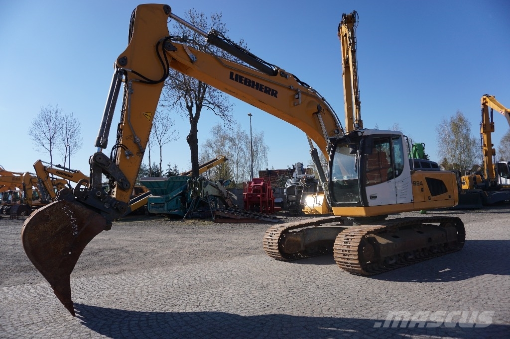 Liebherr R 924 LC, 2013, Poland - Used crawler excavators - Mascus Ireland