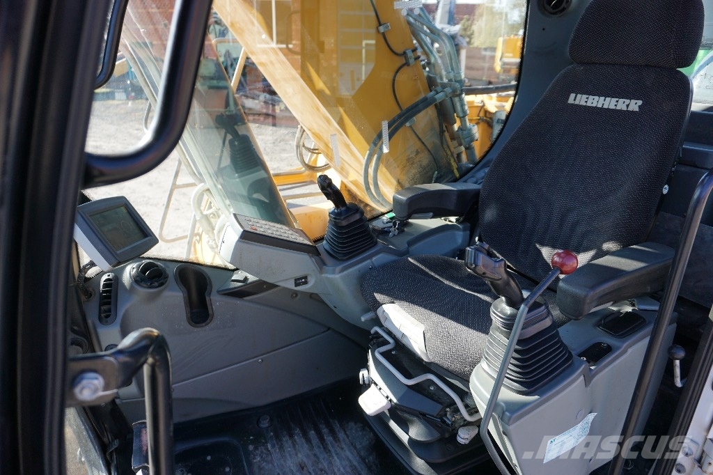 Liebherr R 924 LC, 2013, Poland - Used crawler excavators - Mascus Ireland