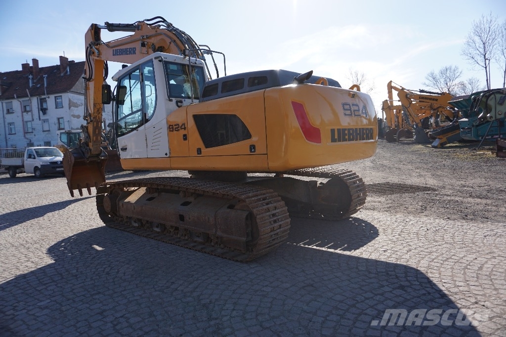 Liebherr R 924 LC, 2013, Poland - Used crawler excavators - Mascus Ireland