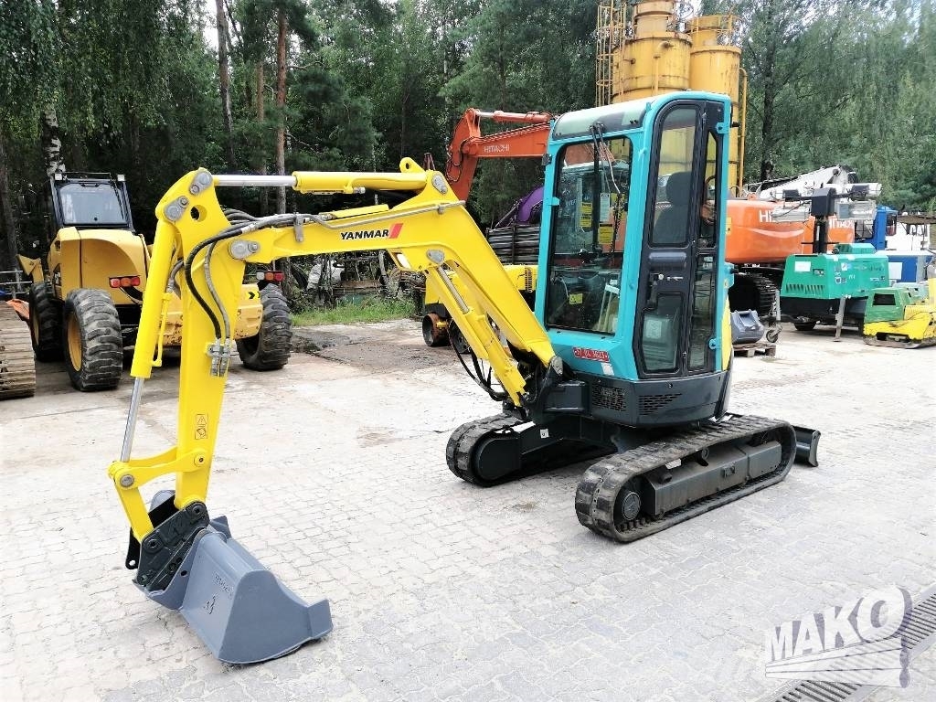 Yanmar Vio 25 4 2012 Ostrowiec wi tokrzyski wi tokrzyskie Polen yanmar-vio-25-4-2012-ostrowiec-wi-tokrzyski-wi-tokrzyskie-polen