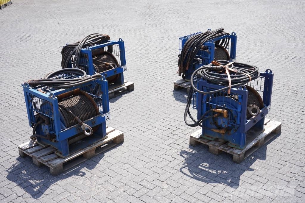 DÉGRA 10 ton Hydraulic Tugger Winches, 2016, Numansdorp, Zuid-Holland ...