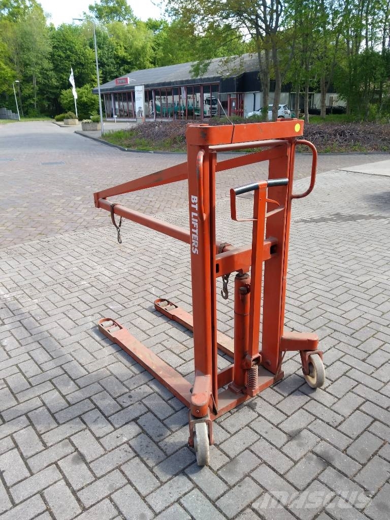 BT Lifter Motor takel Hand bediend, , Países Bajos - transpaletas ...