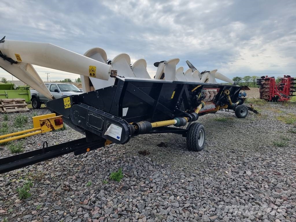 Oros SF12QSA-12-ROW-CORN-HEADER, 2007, Hongrie - d'occasion barre de ...