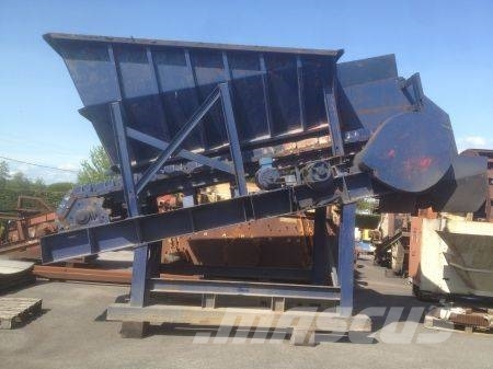 Inconnue Alimentateur à tablier métallique 1000x42, France - d'occasion ...