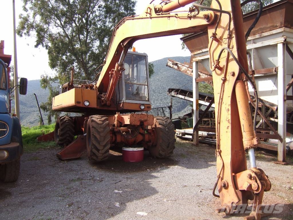 Poclain 1000 LT, 1979, Greece - Used backhoe loaders - Mascus USA