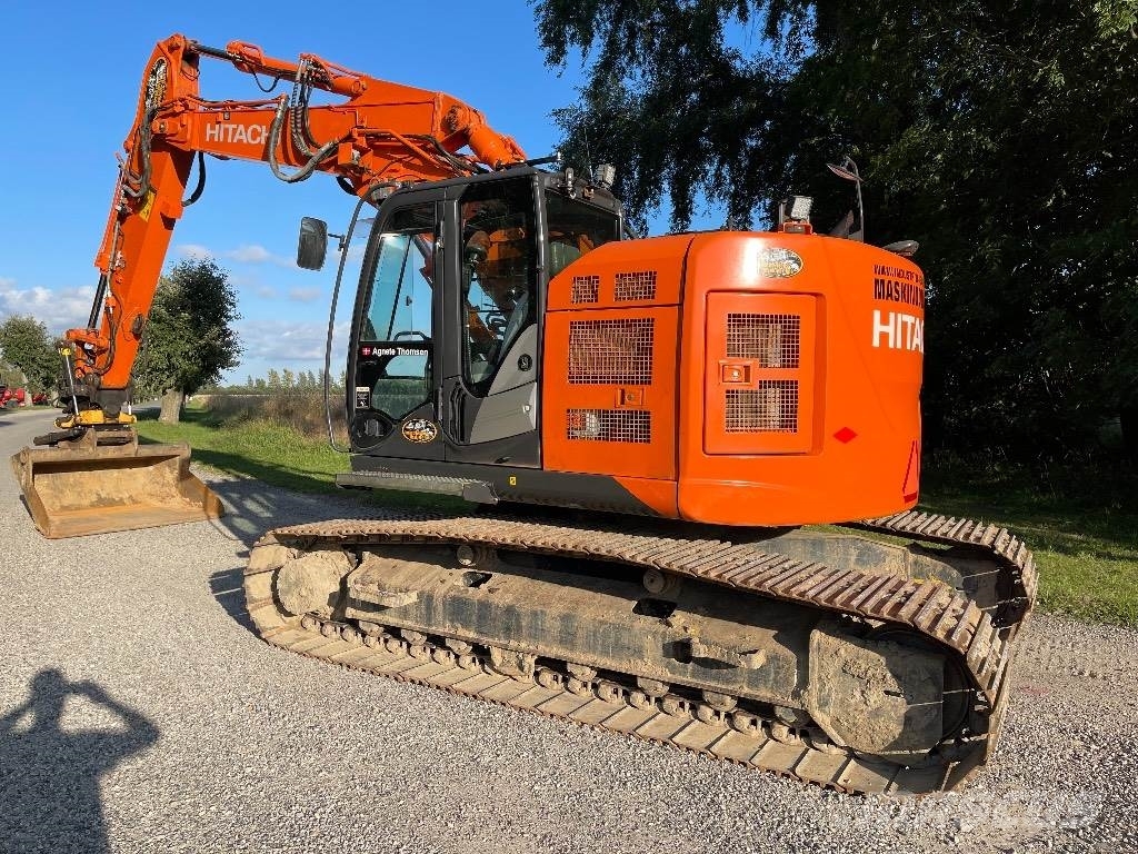 Hitachi ZX 225 US / ZX225Us gravemaskine, 2015, Nørresundby, Denmark ...