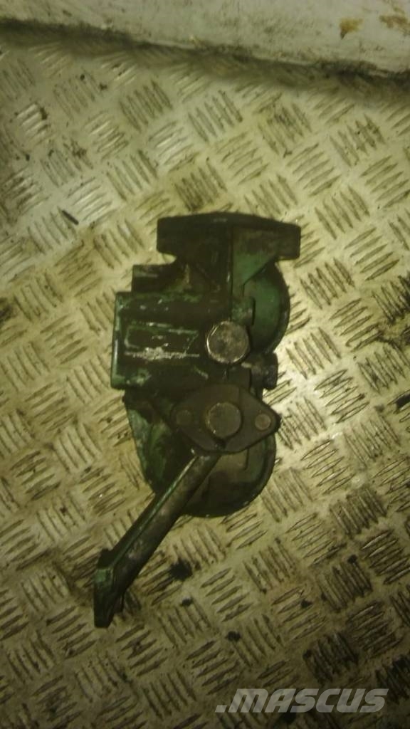 Volvo FH12 Fuel filter housing, 1992, RĪGA, Latvia - Used engines ...