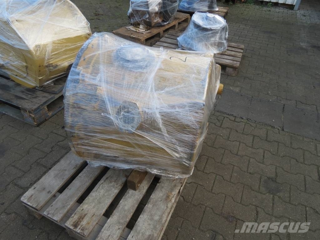 Caterpillar D11 Transmission, 16244 Finowfurt, Germany - Used ...