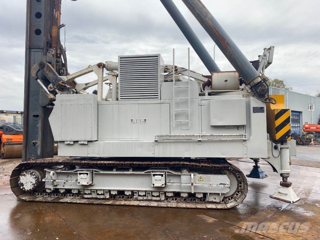 Hitachi KH 150-3, 1994, Roelofarendsveen, Netherlands - Used piling ...