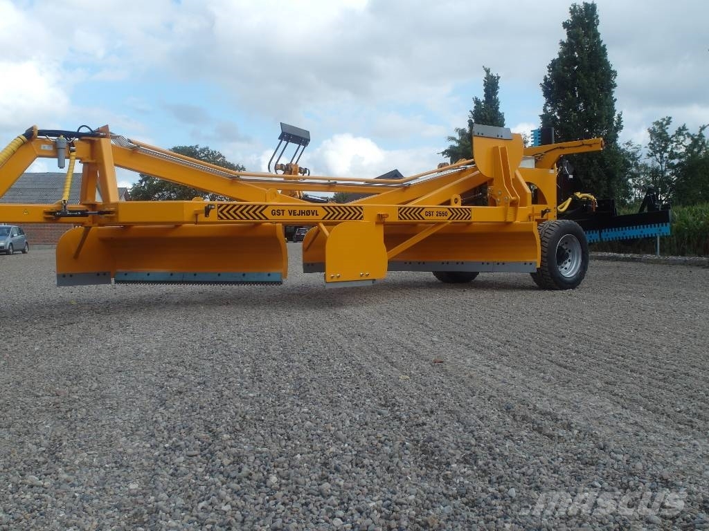 GST VEJHØVL 2550, 2022, Danmark - Brugte vejhøvle / Gradere - Mascus ...