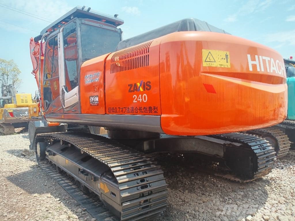 Hitachi ZX 240, 2022, China - Used crawler excavators - Mascus Ireland