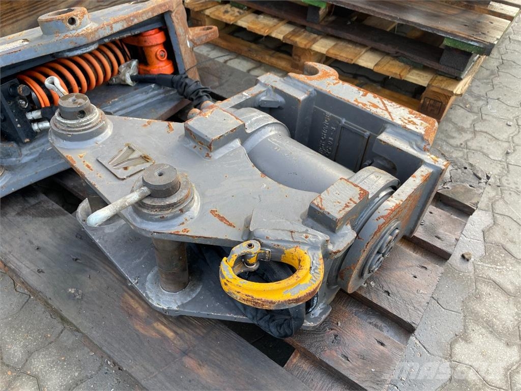 Power tilt Power tilt, Tingvejen 40B, Denmark - Used rotators - Mascus ...