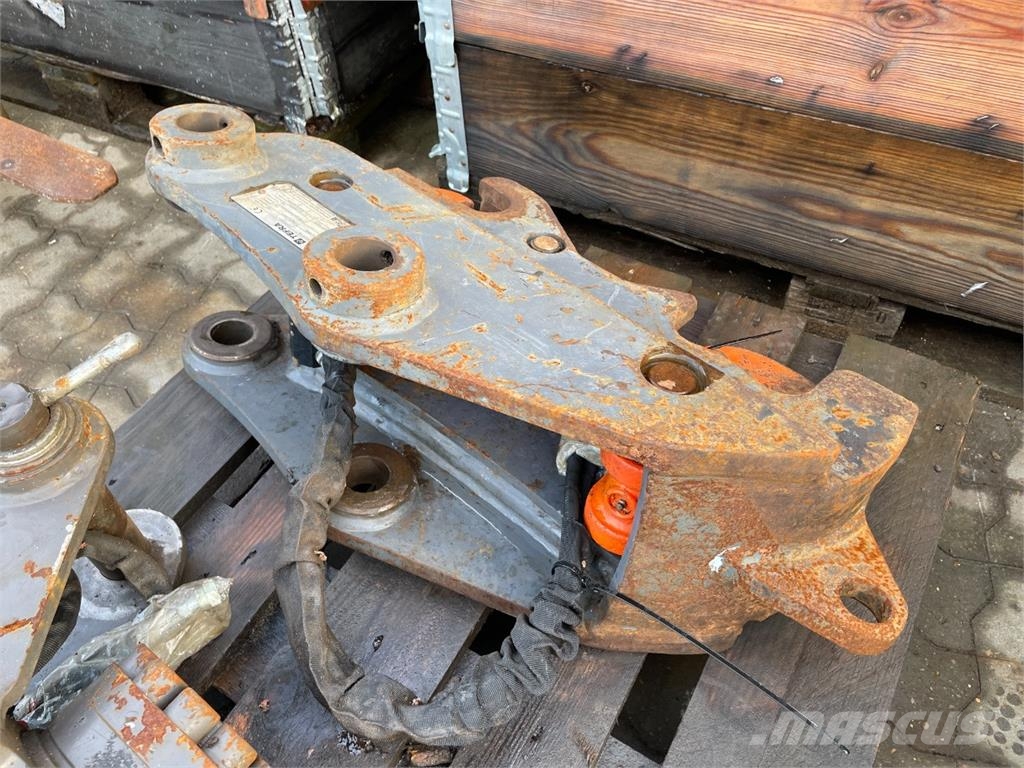 Power tilt Power tilt, Tingvejen 40B, Denmark - Used rotators - Mascus ...