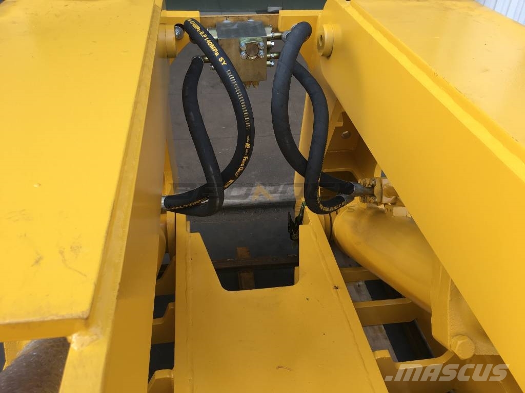 Bedrock 2 BBL MS Ripper fits Komatsu D85 Bulldozer, 2020, United States ...