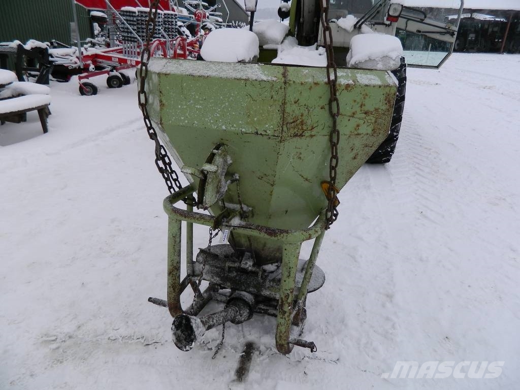 Kromag AM, Jaunrauna, Latvia - Used mineral spreaders - Mascus UK