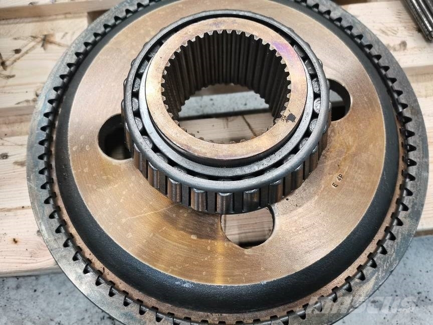 JCB 8250 Fastrack crossover Graziano, , Pologne - d'occasion ...