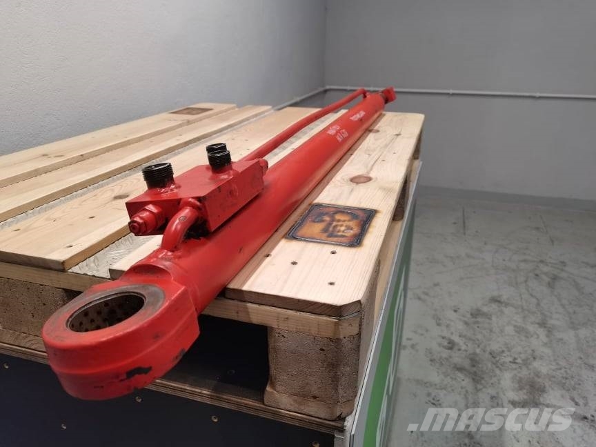 Manitou MLA 628 hydraulic piston, , Poland - Used booms and arms ...