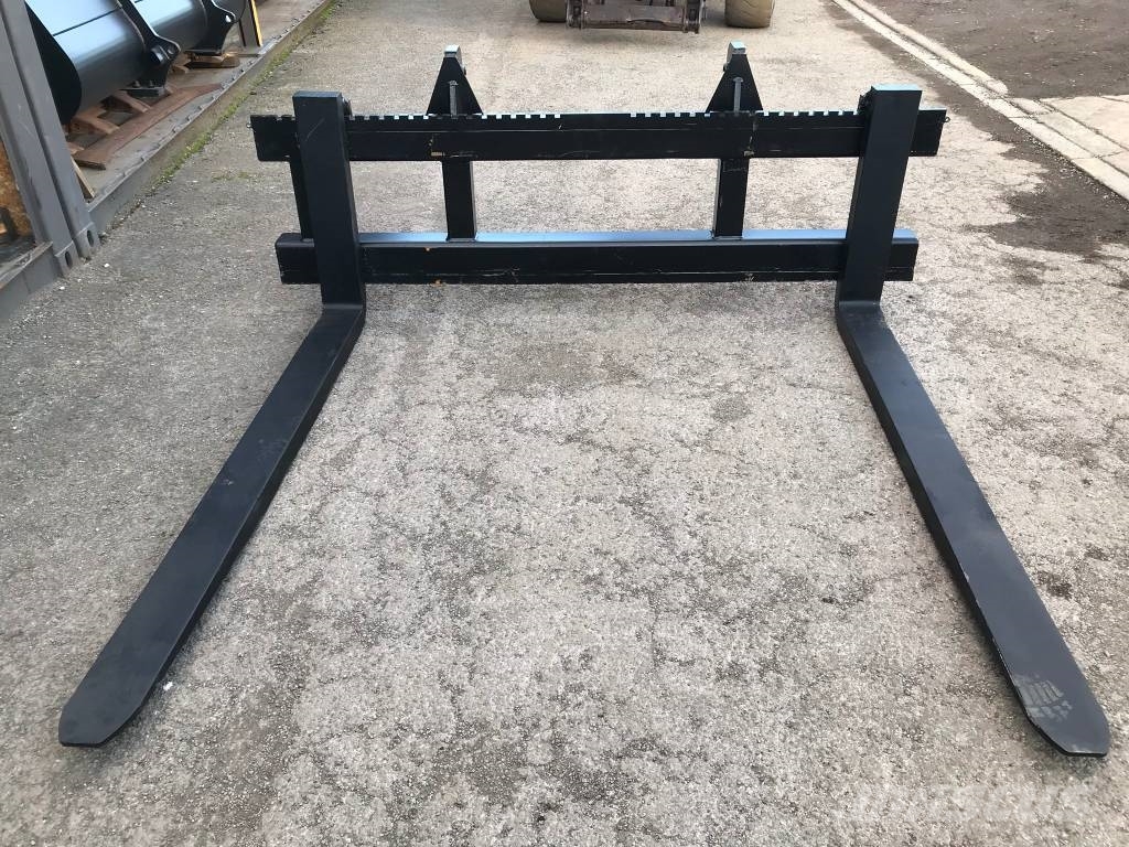 SE / Volvo Container pallet forks Doncaster Forks, - Mascus UK