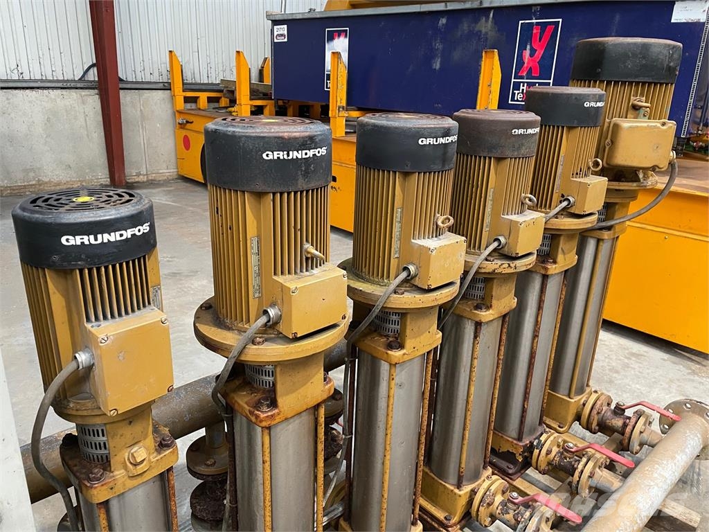 Grundfos vandpumpesektion med komplet el-tavle, , Danmark - Brukt ...