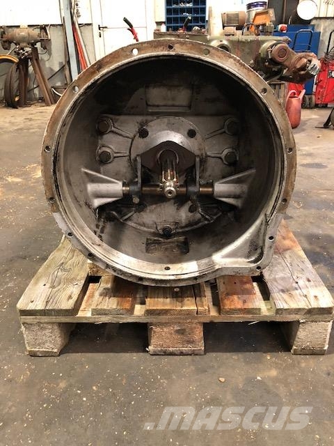 ZF AK6-75-3 Gear ex. militær kran, , Danemark - d'occasion transmission ...