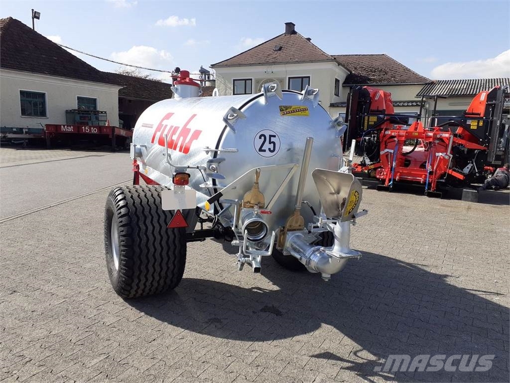 Fuchs VK 2,5 mit 2500 Litern, 2022, Avusturya - sivi gübre ve ilaç ...