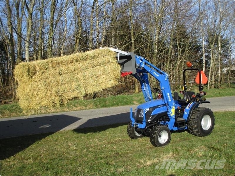 Solis 26 6 2 gearmaskine med servostyring og frontlæsser, 2023, Lintrup, Dänemark - Gebrauchte ...