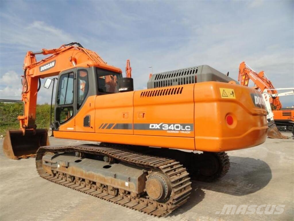 Doosan DX340LC, 2010, Cuneo, Italy - Used crawler excavators - Mascus UK