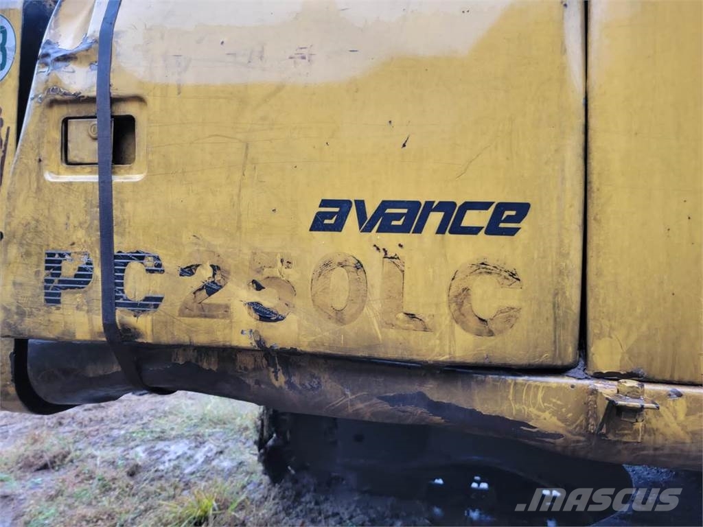 Komatsu PC250LC, 48184 Wayne Michigan United States, United States ...