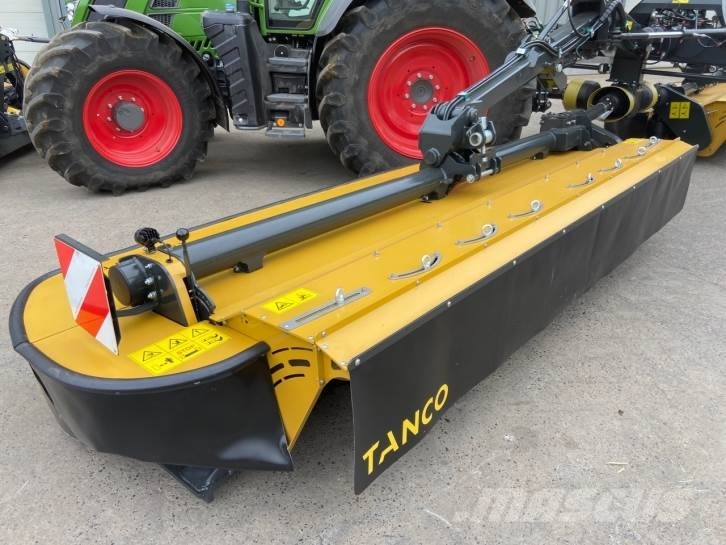 Tanco M10A rear and M3A front Autocut triple mowers, , Royaume-Uni - d ...