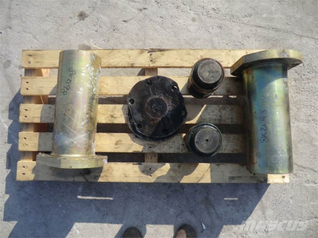 Caterpillar 231D, Castello di Serravalle (BO), Italia - Käytetyt ketjut ...