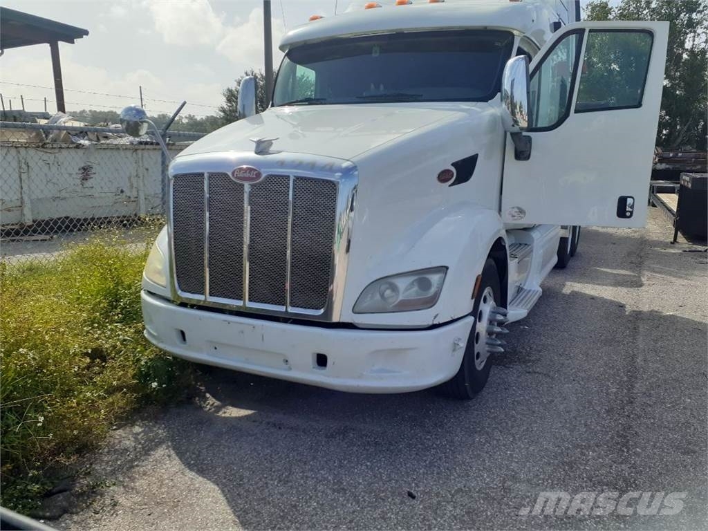 Peterbilt 587, 2011, Fort Myers, Florida, États-Unis - Mascus France