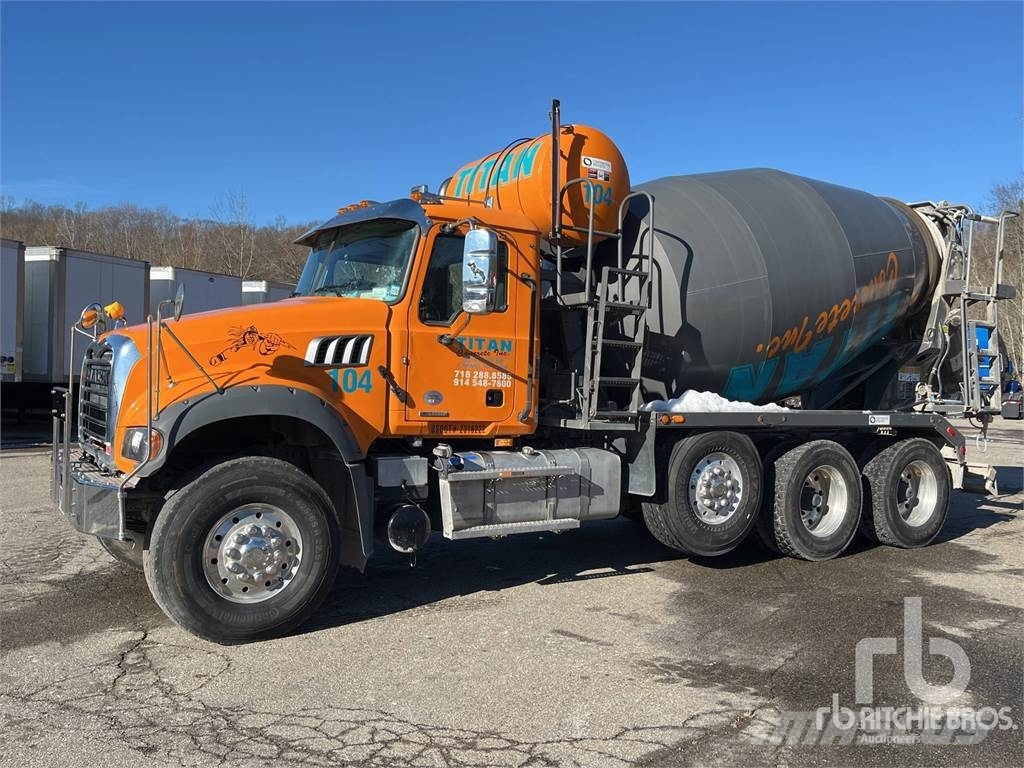 Mack GR64F GRANITE