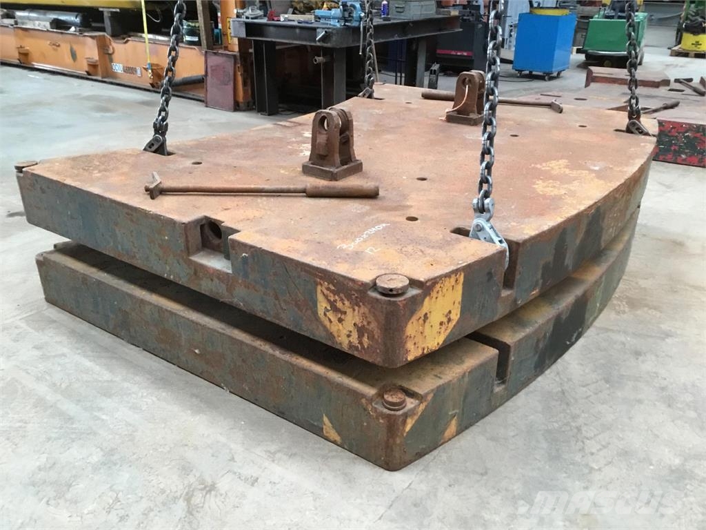 Liebherr LTM 1160 counterweight 12,0 ton, Sassenheim, Netherlands ...