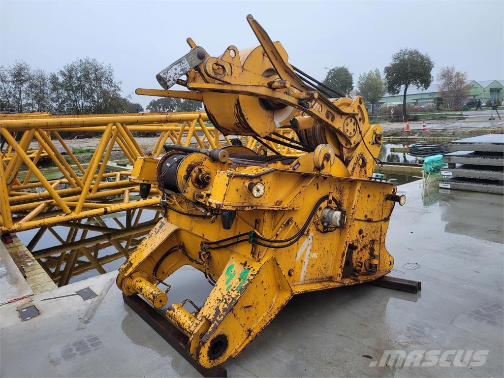 Liebherr LTM 1300 luffing jib winch with frame, Sassenheim, Niederlande ...