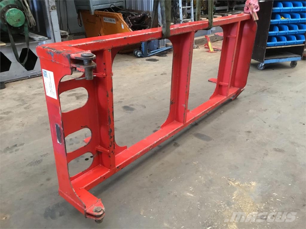 Liebherr LTM 1500-8.1 counterweight support tray, Sassenheim ...